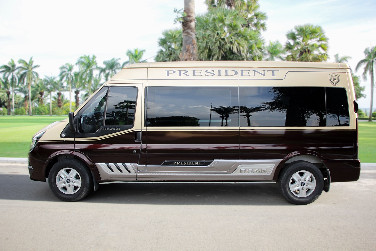 DCar President - Ford Transit - Hãng ô tô DCar Limousine